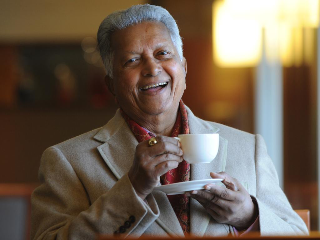 Iconic Dilmah Tea founder Merrill J. Fernando dies, age 93| Dilmah ...